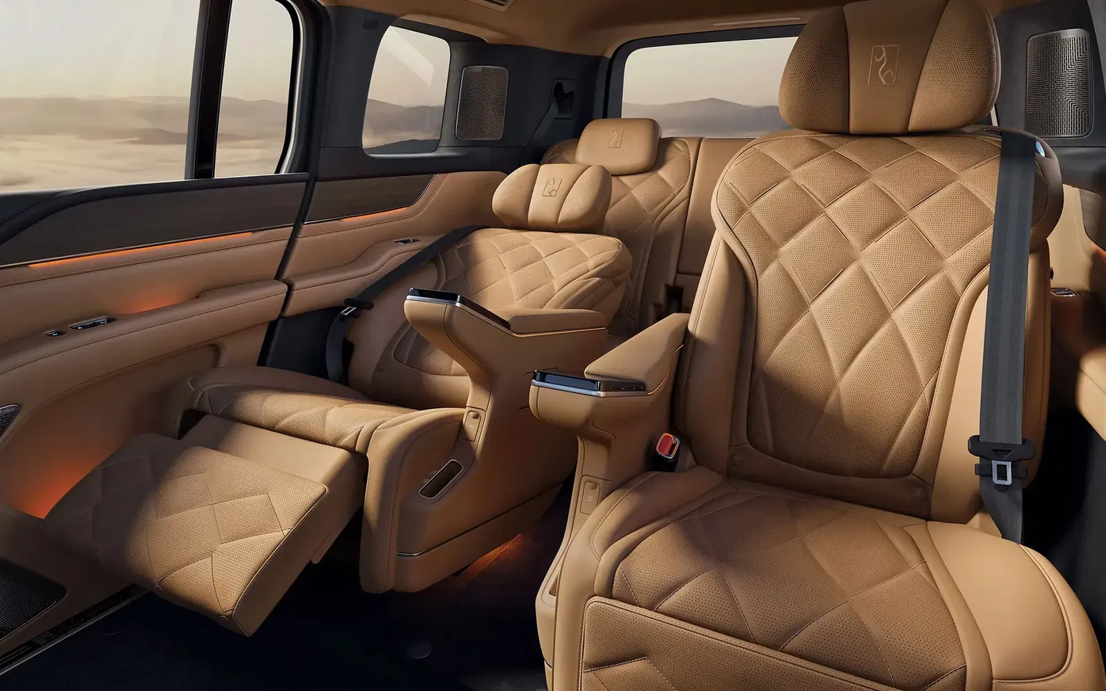 Yangwang U8L Long Wheelbase Luxury SUV Hinted for a Local Launch in Australian Trademark Filing ...